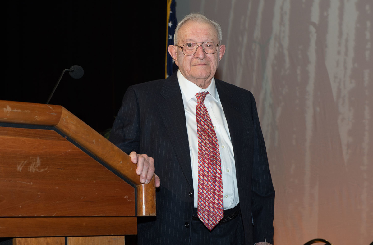 Biondi Delaware banking law author, dies at 90